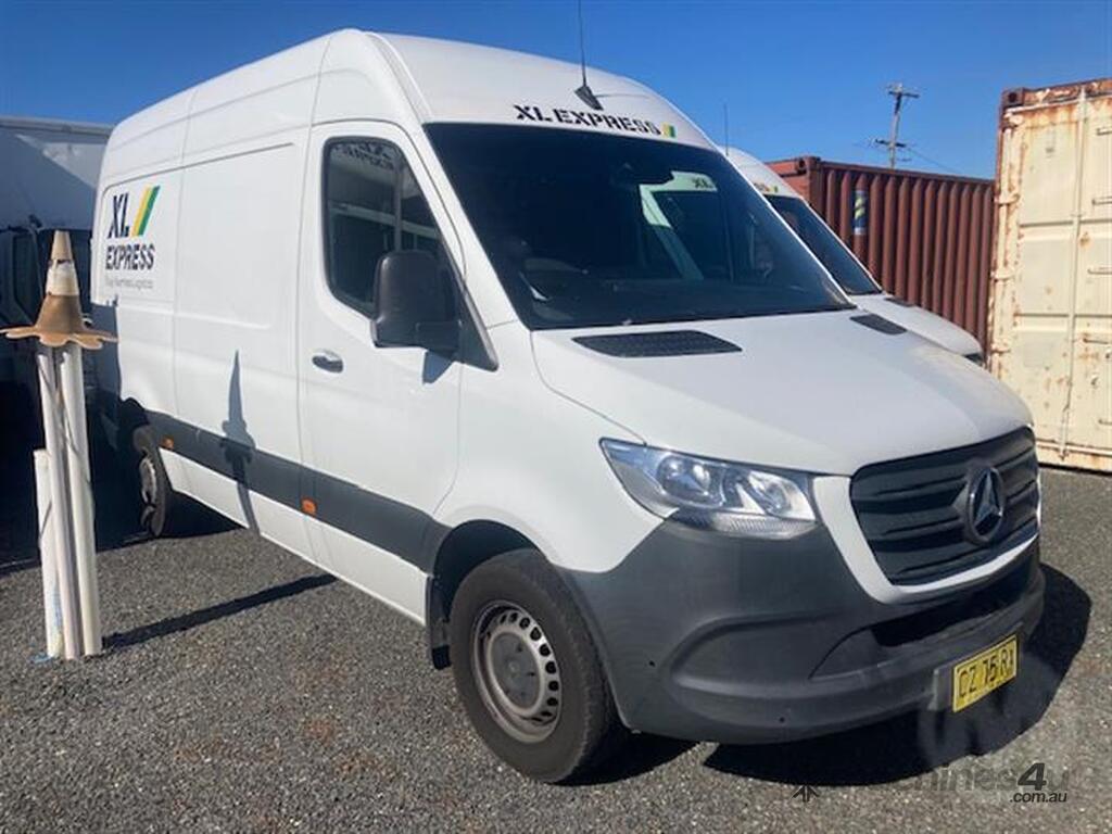 Buy Used mercedes benz SPRINTER 311 CDI Trucks (1165963)