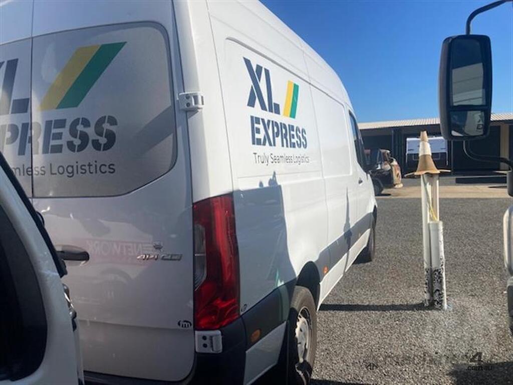 Buy Used mercedes benz SPRINTER 311 CDI Trucks (1165963)