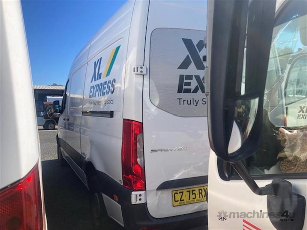 Buy Used mercedes benz SPRINTER 311 CDI Trucks (1165963)