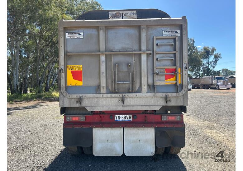Buy Used 2017 shephard 2017 Shephard A4 Dog 30CT Quad Axle Dog Tipper ...