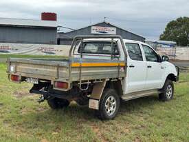 Used 2010 Toyota 2010 TOYOTA HILUX DUAL CAB (1204263)