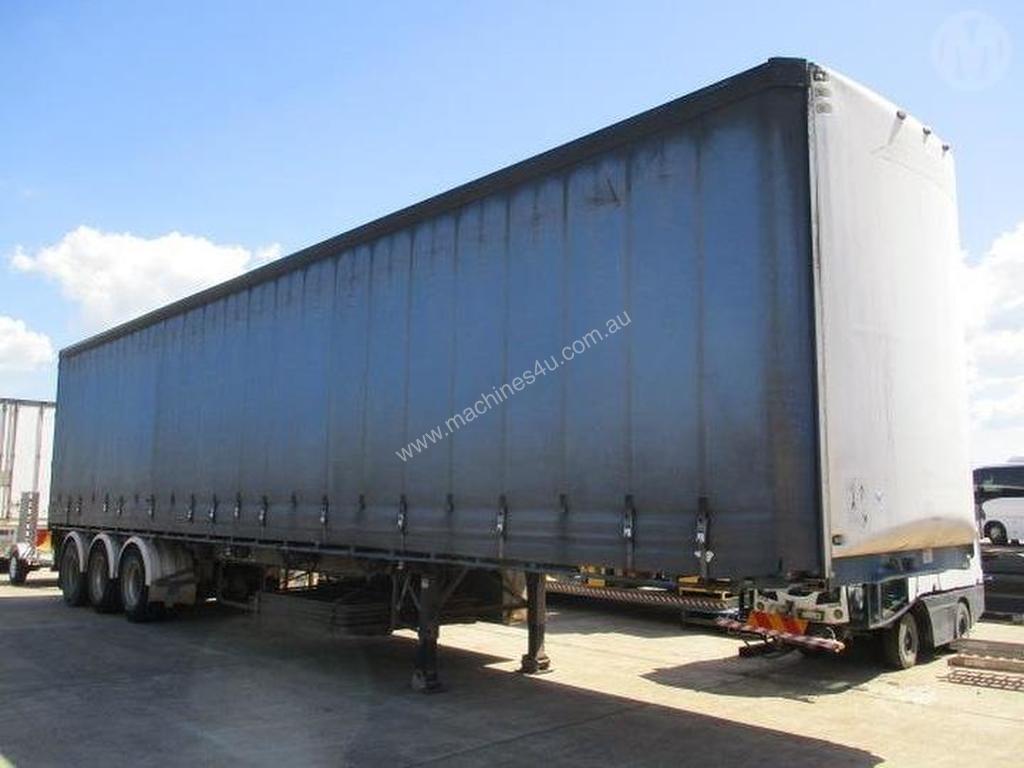 Buy Used Maxitrans/freighter Maxitrans Freighter ST3-B Tautliner Truck in , - Listed on Machines4u