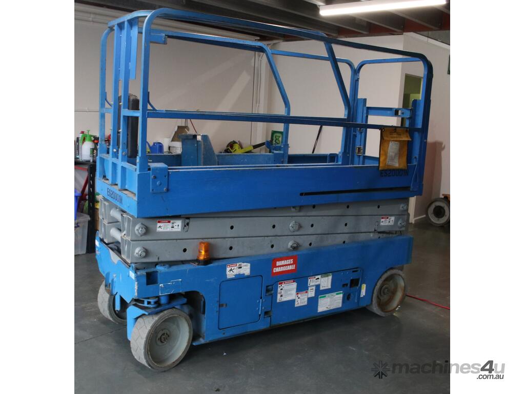 Used 2013 Genie GS2032 Scissor Lift (920363)