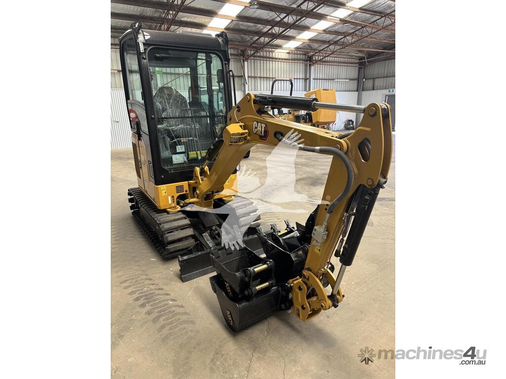New 2024 Caterpillar 302CR Mini Excavators (1031964)