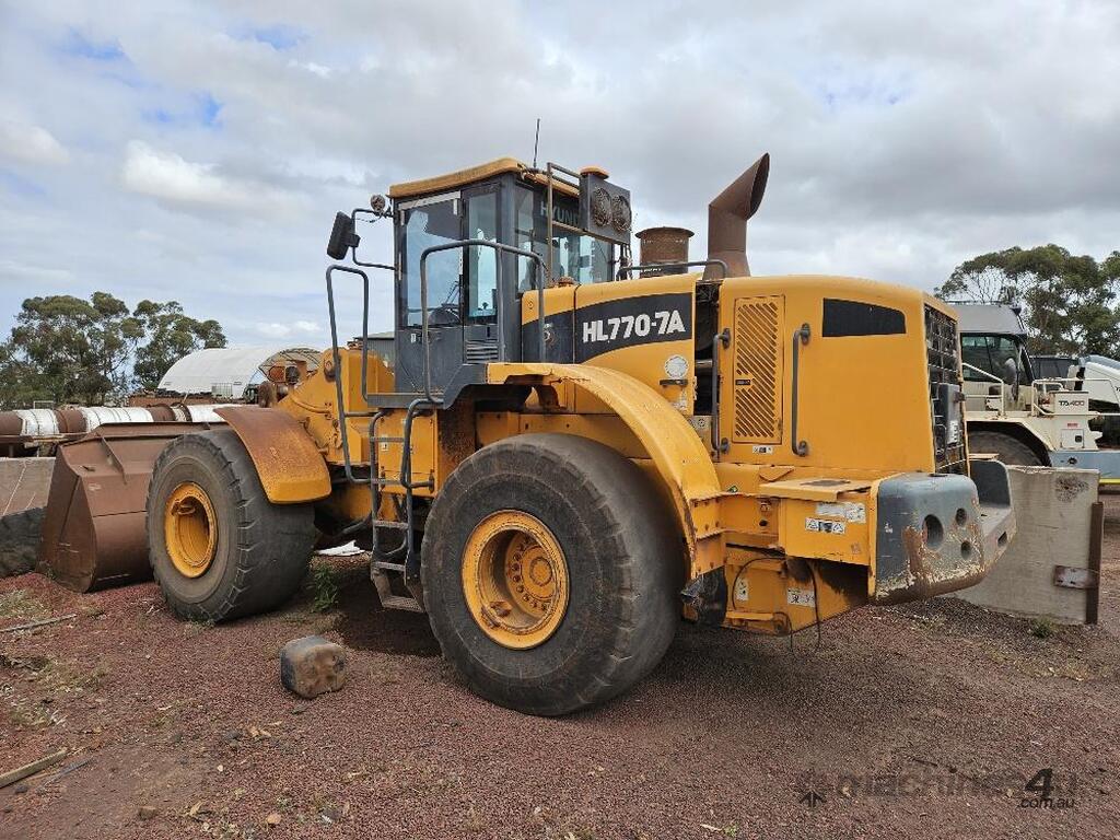 Used 2015 hyundai HL770-7A Wheel Loader (1118664)