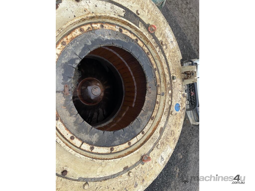 Used 2014 metso HP3 Cone Crushers (928764)