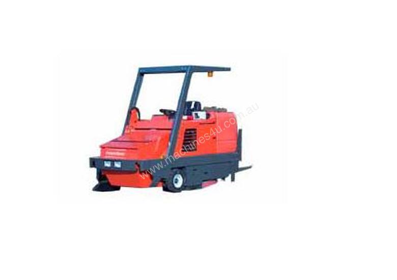 New hako Hako Powerboss Commander T82 T90 Ride On Sweeper Scrubber in ...