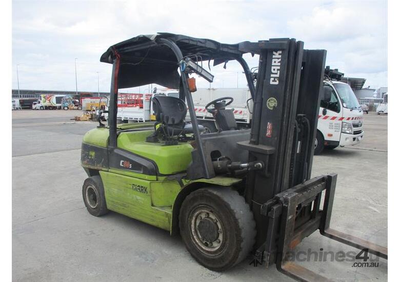 Used clark C50SD Counterbalance Forklift in , - Listed on Machines4u