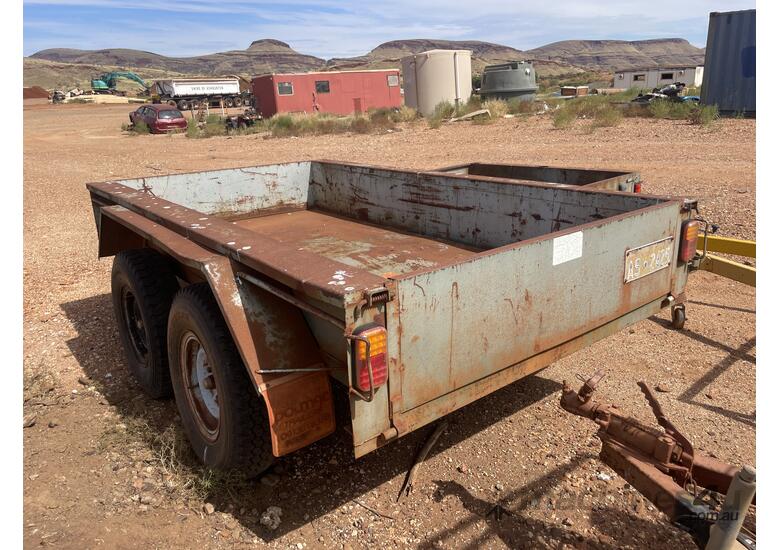 Buy Used 1988 1988 Polmac Trailers Tandem Axle Box Trailer Trailers ...