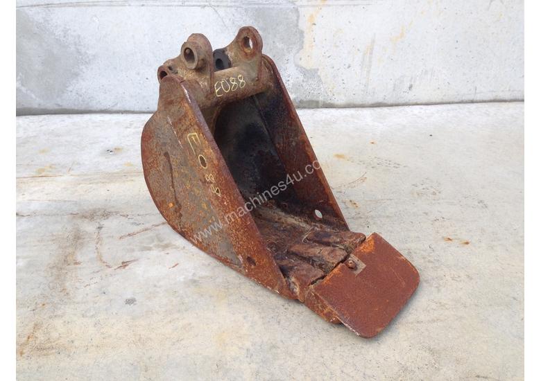 Used digrite 230MM TRENCHING BUCKET WITH SAND BLADE SUIT 1-2T EXCAVATOR ...