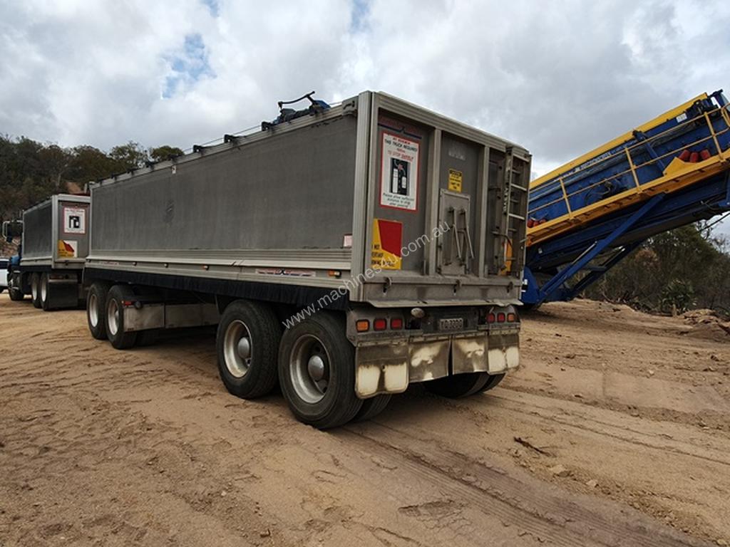 Buy Used 2012 Hamlex HXWD4 Tipping Trailers in , - Listed on Machines4u