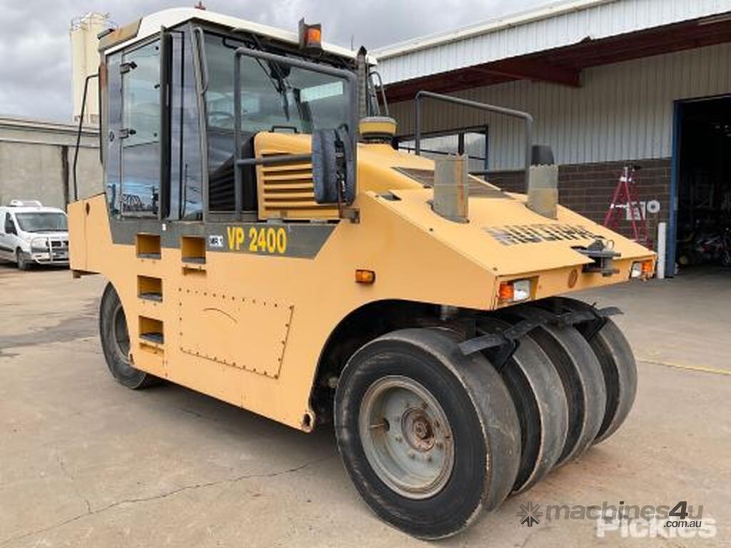 Used multipac VP2400 Multi Wheel Roller in , - Listed on Machines4u