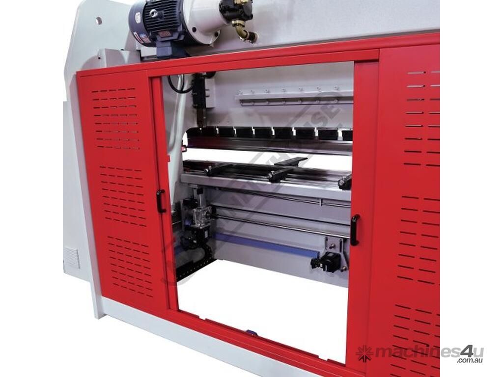New metalmaster SPB-32125 CNC Synchro Pressbrake 3200 X 125T CYBELEC ...