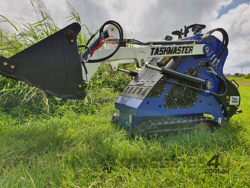 New 2022 Taskmaster TASKMASTER Mini Loader - Track Drive - 23 hp Petrol ...