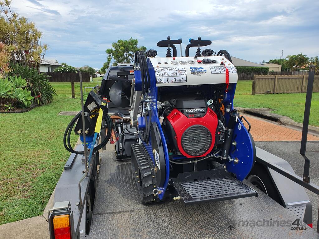 New 2022 Taskmaster TASKMASTER Mini Loader - Track Drive - 23 hp Petrol ...