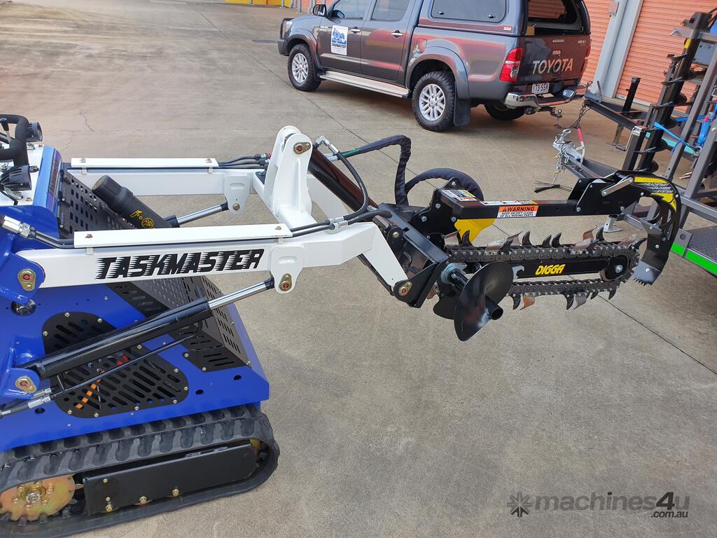New 2022 Taskmaster TASKMASTER Mini Loader - Track Drive - 23 hp Petrol ...
