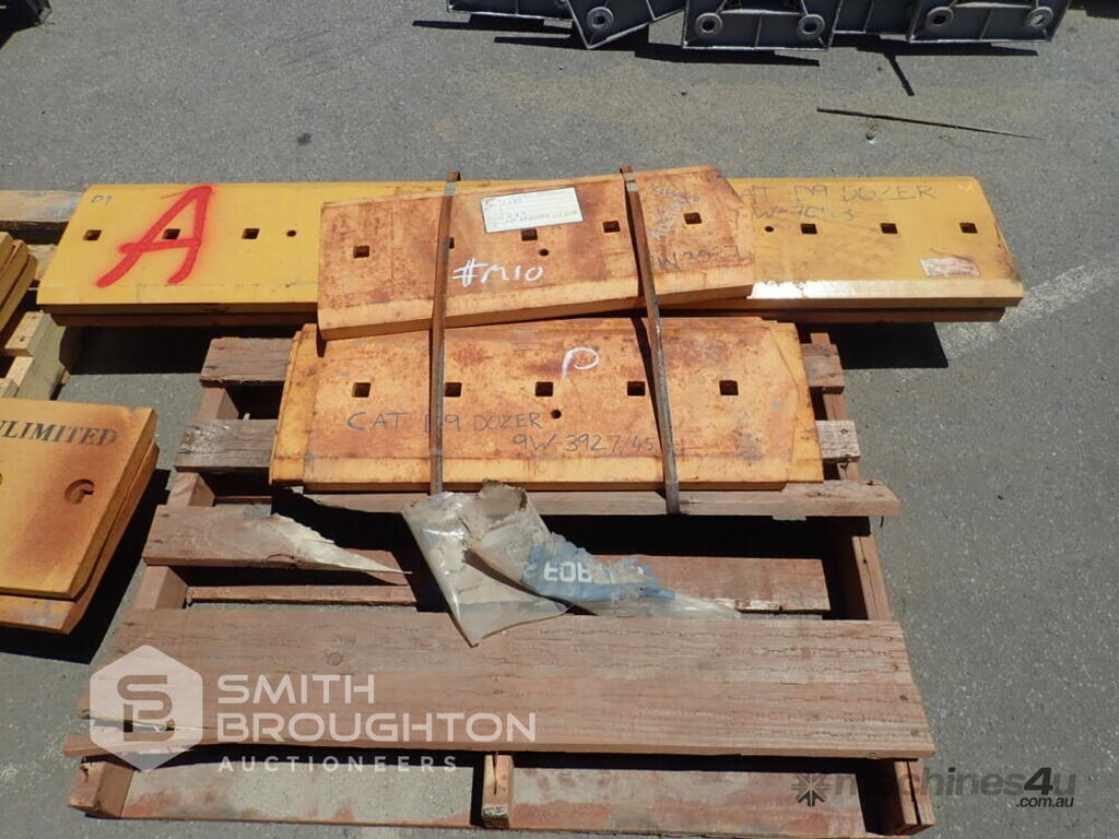 Used 4 X PALLETS COMPRISING OF CATERPILLAR D9 BLADE EDGES Dozer Blade ...