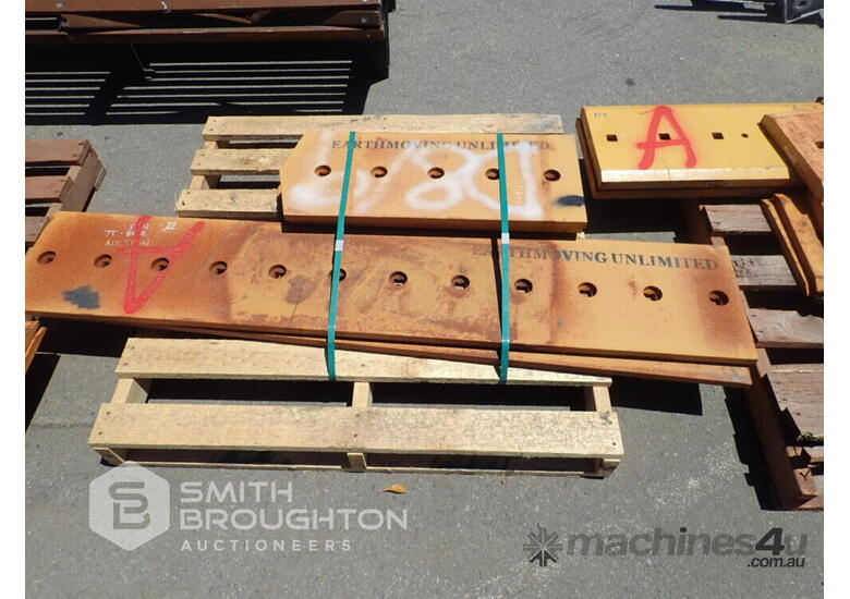 Used 4 X PALLETS COMPRISING OF CATERPILLAR D9 BLADE EDGES Dozer Blade ...