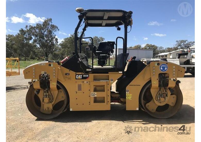 Used Caterpillar CB44B Double Drum Smooth Rollers in , - Listed on ...
