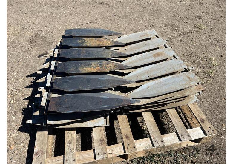 Used SORGHUM Pallet of Sorghum Trays Earthmoving Parts in , - Listed on ...