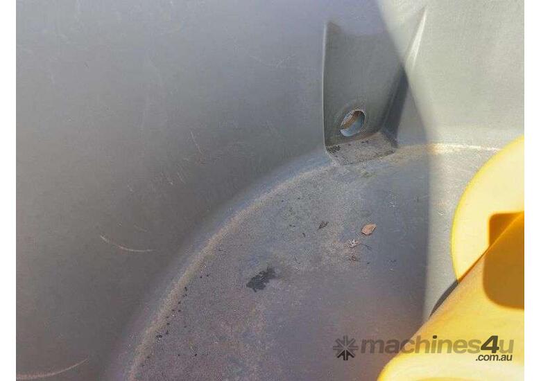 Used Not Specified Unknown 1000L Round Trough Feed Trough in , - Listed ...