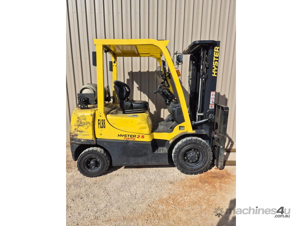 Used 2006 hyster H2 5TX Forklifts and Stackers in SKYE, VIC
