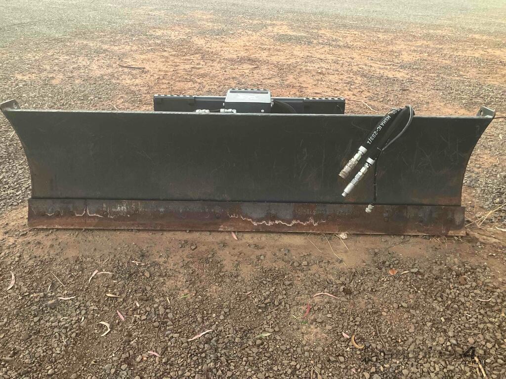 Used 2021 Bobcat Bobcat 90 Dozer Blade Dozer Blade (1066007)