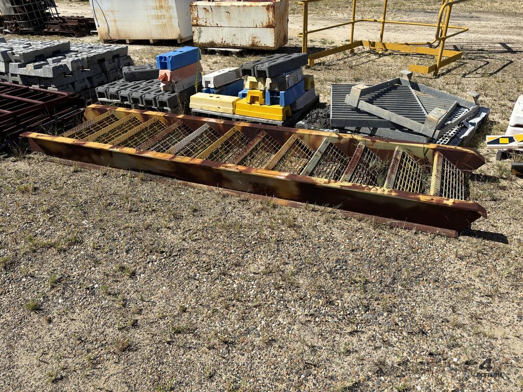 Used Workshop Stairs (1081807) - Listed on Machines4u