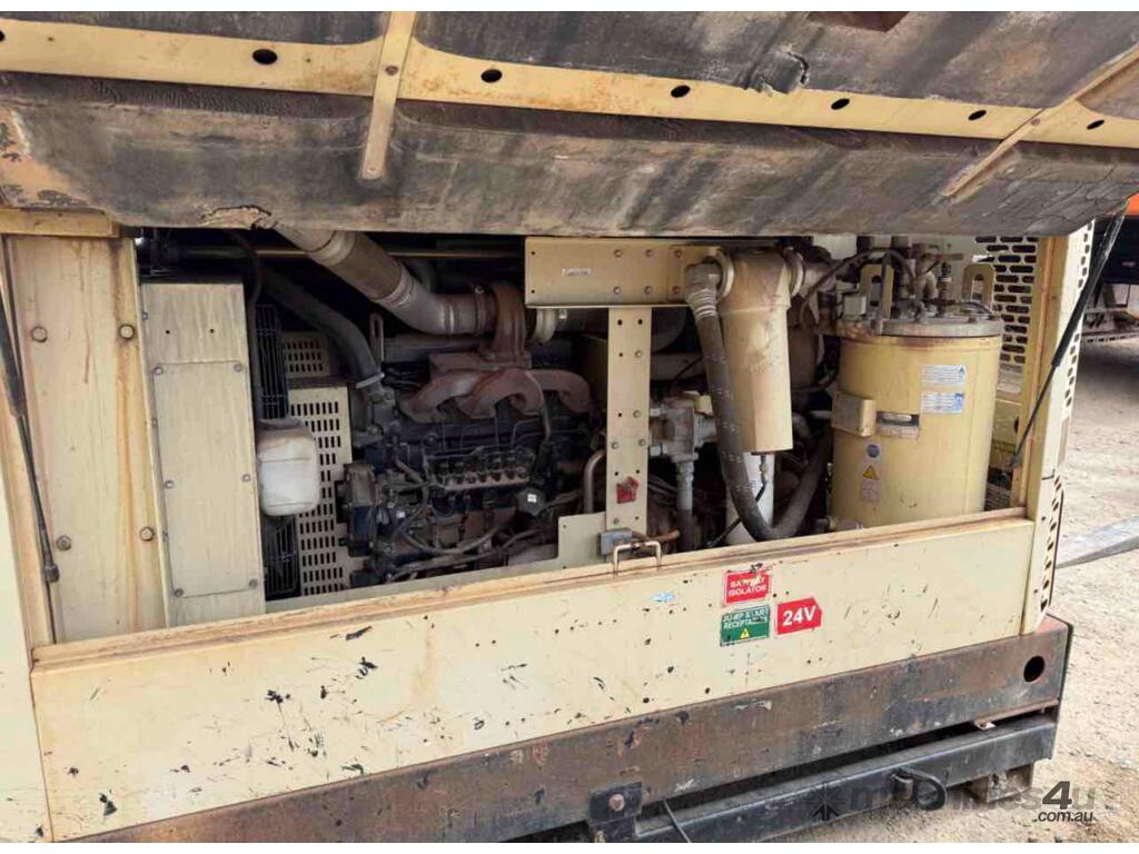 Used doosan 7120 Screw Compressors (1205207)