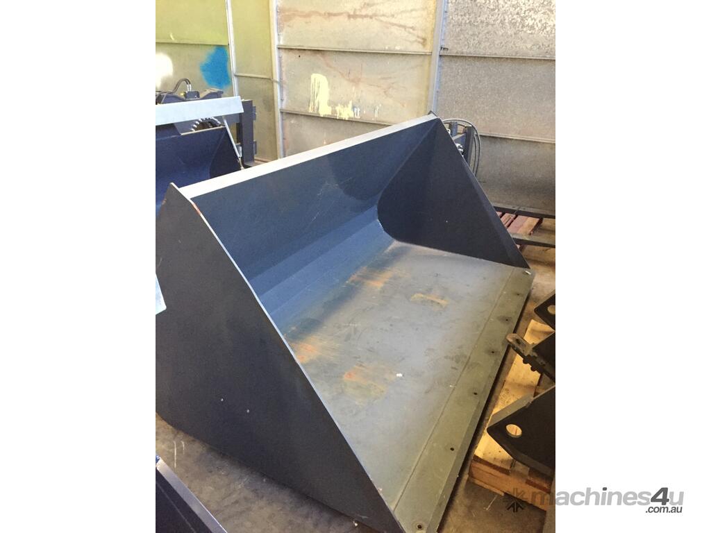 New 2021 merlo Genuine Merlo Re Handling Bucket 2000 Lt Telehandler ...