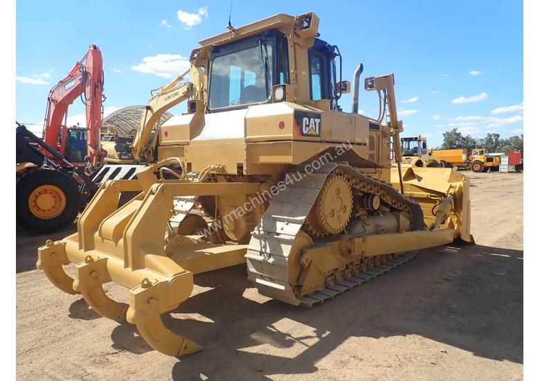 Used 2013 Caterpillar D6T Dozer in , - Listed on Machines4u
