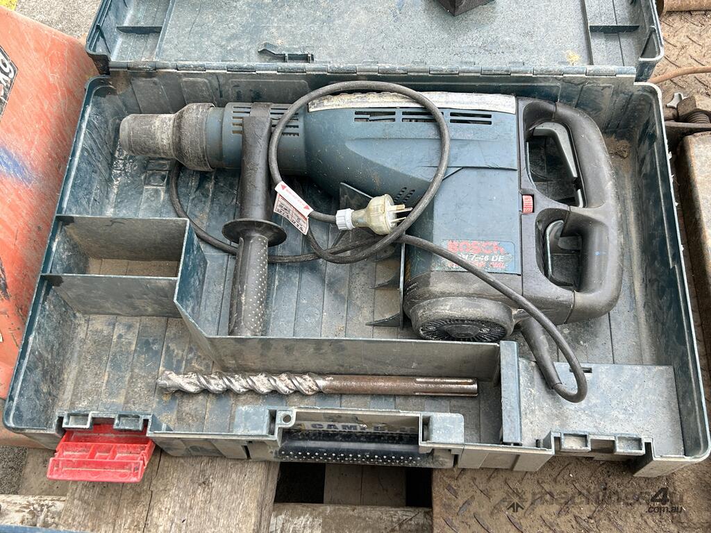 Used Pallet of Sundry Items in , - Listed on Machines4u