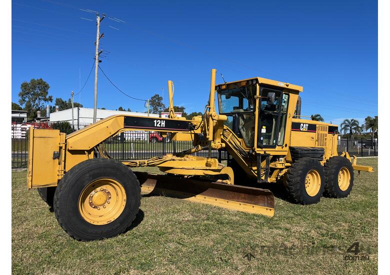 Used 2005 Caterpillar 12H Grader (1109070) - Listed on Machines4u