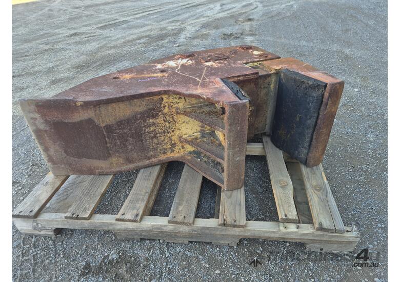 Used Harrybuilt Engineering Platypus Sliding Jaw Construction Equipment ...