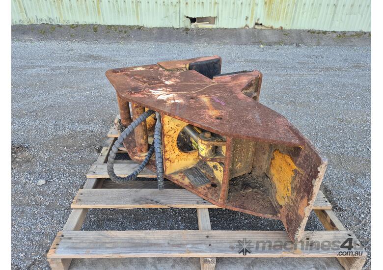 Used Harrybuilt Engineering Platypus Sliding Jaw Construction Equipment ...