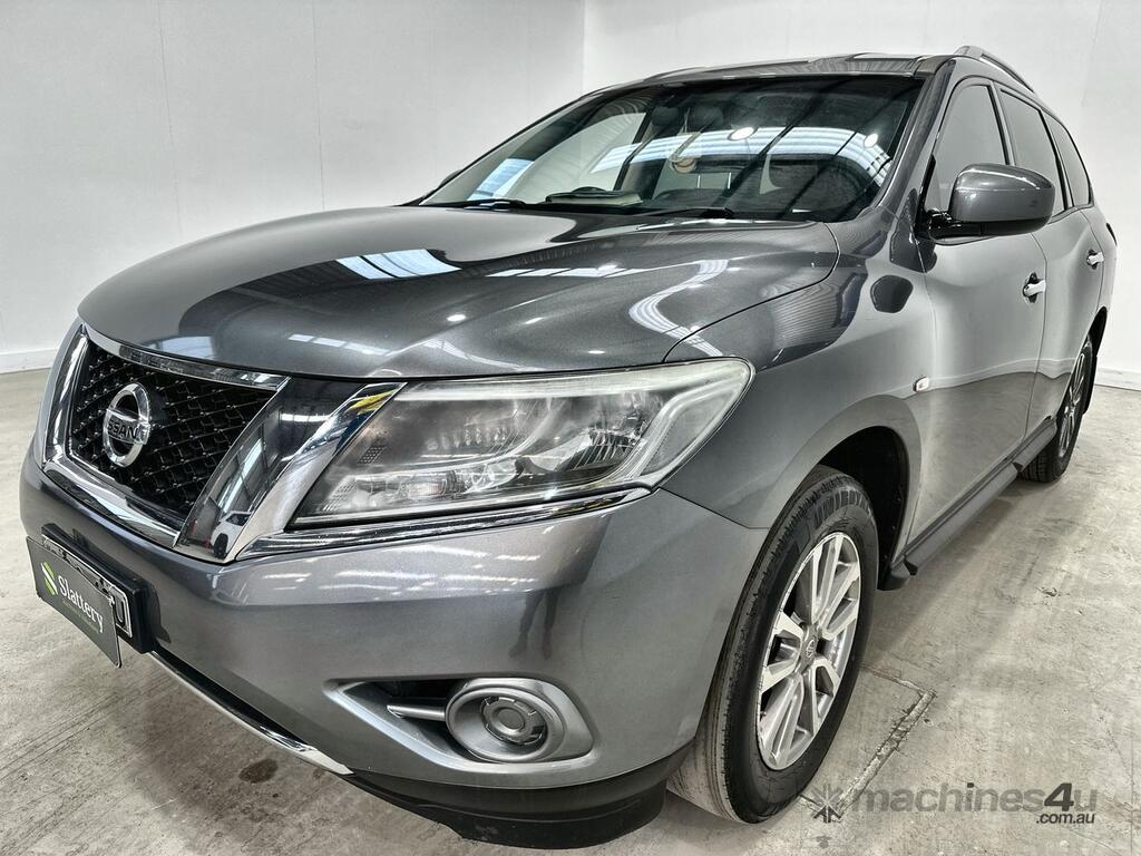 Buy Used 2015 Nissan 2015 Nissan Pathfinder ST FWD Wagon Petrol Auto ...