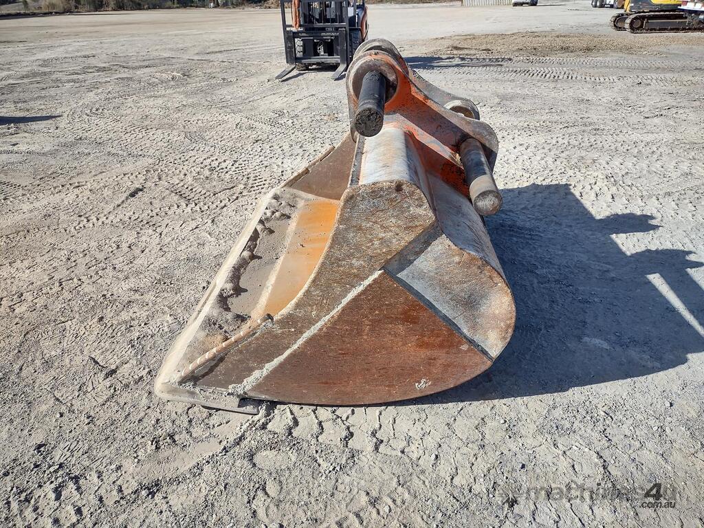 Used 2015 Hitachi 270 (1118671)