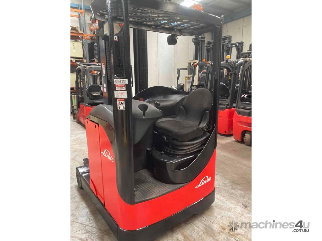 Used Linde Linde R14 8 2m sit down reach trucks Late model low hours ...