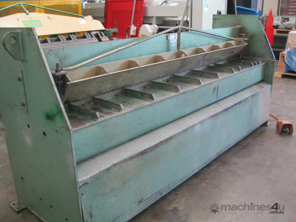 Used hyclass 2450 X 2 Hydraulic Guillotine (1028172)