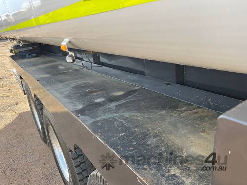 Buy Used 2020 moore 2020 Moore Tri Axle Water Tanker Trailer Trailers ...