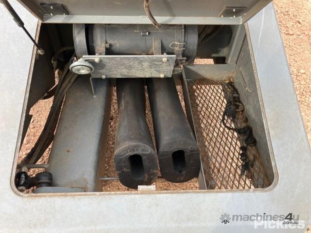 Used 2018 Orchard-Rite 2018 Orchard-Rite Bullet II Tree Shaker Day Cab ...