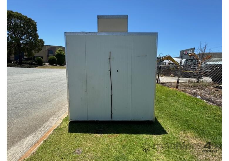 Used Custom Coolroom Portable 240 Volt Plug In 2400x2400x2400H Coolroom ...