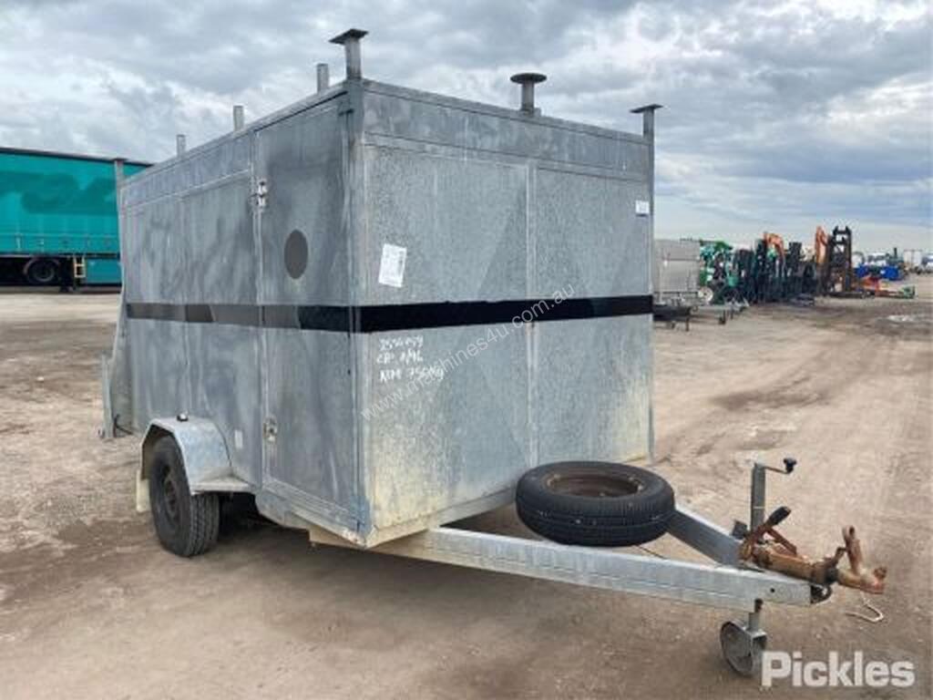 Buy Used ATA Trailers 1996 ATA Trailers Quad Dog Trailer in , - Listed ...