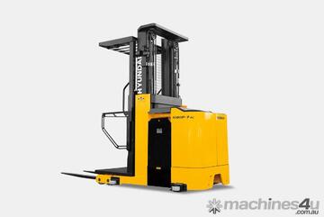 Order Picker Hire - Machines4u