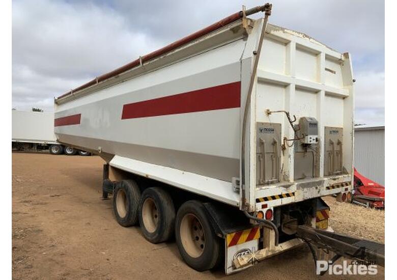 Buy Used howard porter ST3 Tipper Trucks in , - Listed on Machines4u
