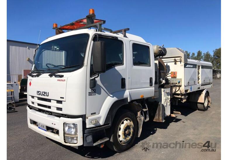 Buy Used 2010 Isuzu FTR900 Dual Cab Trucks in , - Listed on Machines4u