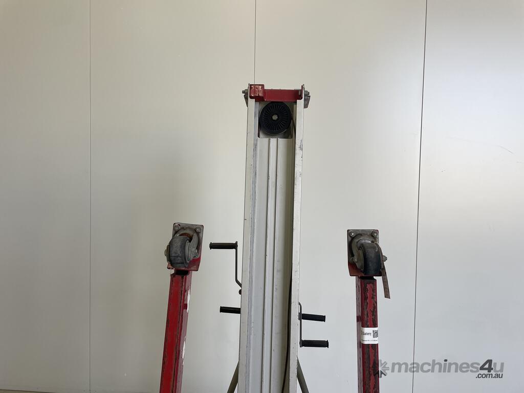 Used Mantall ALP-15 Material Lift in HEXHAM, NSW