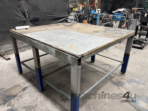 Used Workbench Work Benches (1071874) - Listed on Machines4u