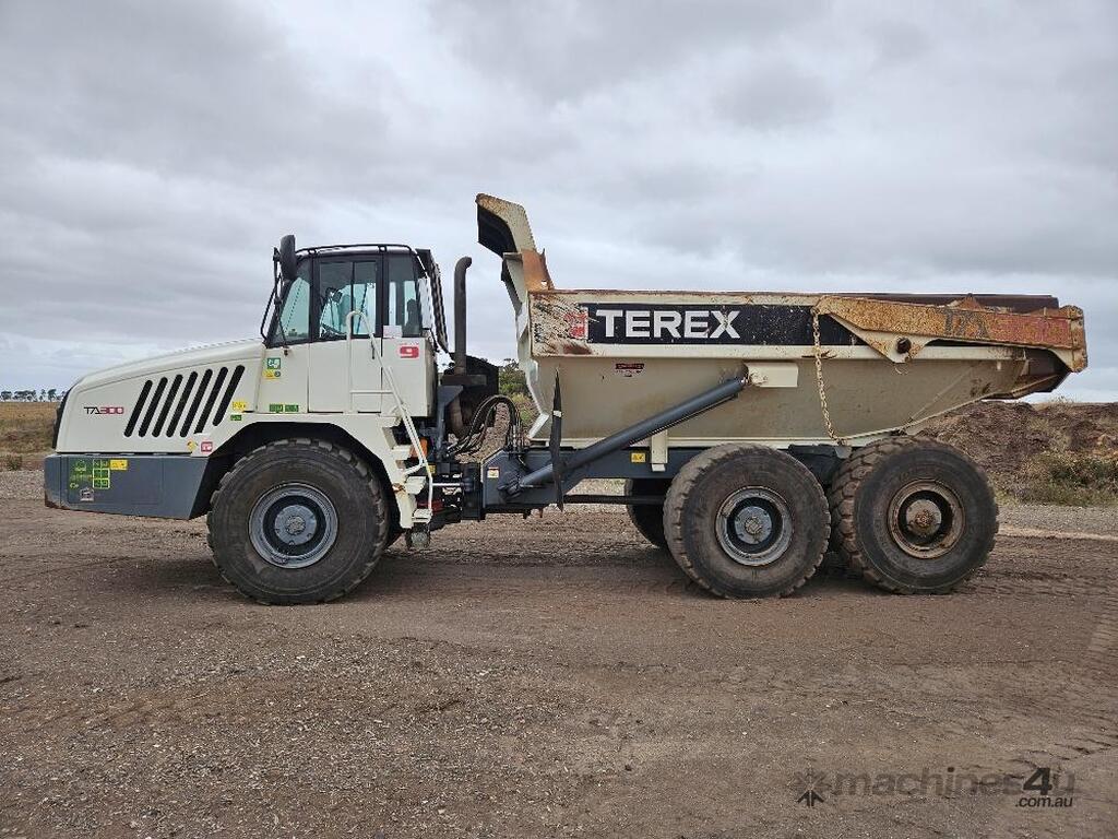 Used 2015 Terex TA300 Dump Trucks (1129274)
