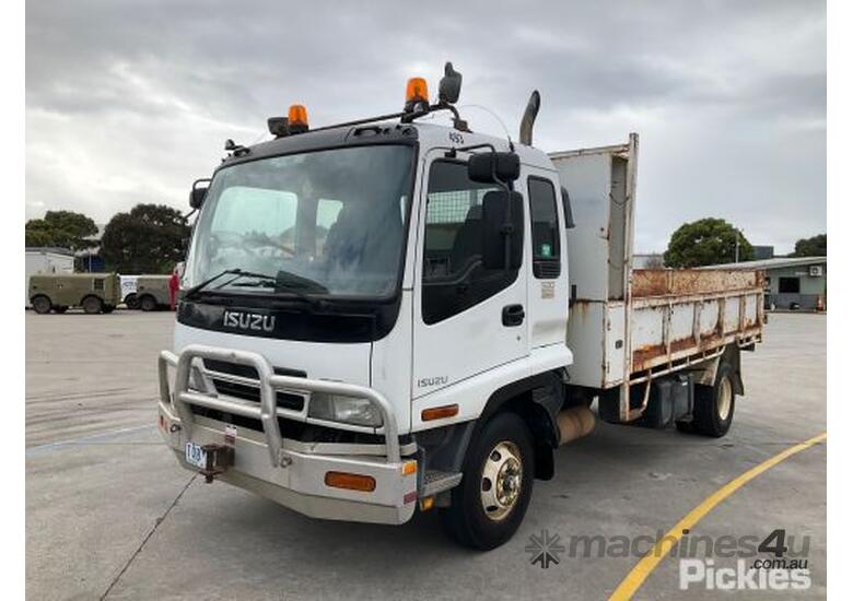 Buy Used Isuzu FRR500 Wrecking 12-14 Tonne Trucks in , - Listed on Machines4u